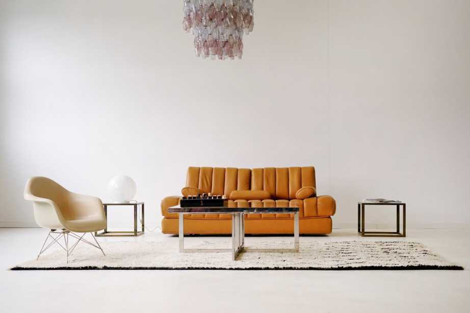 Vintage and Contemporary Furniture and Lighting Online