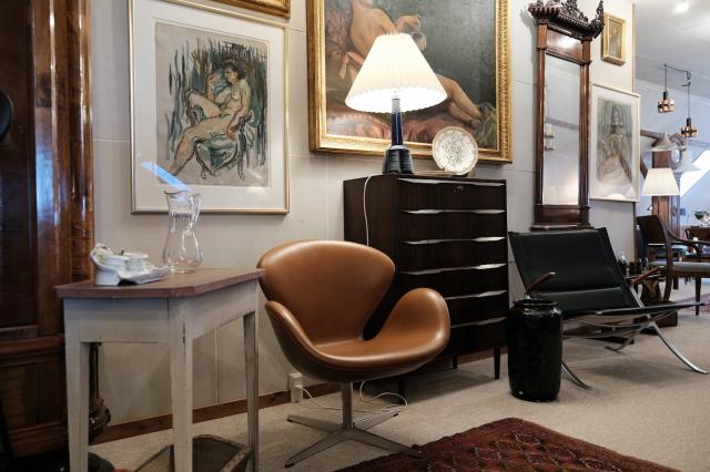 Danish Design Classics at Osted Antik & Design—Pamono Stories
