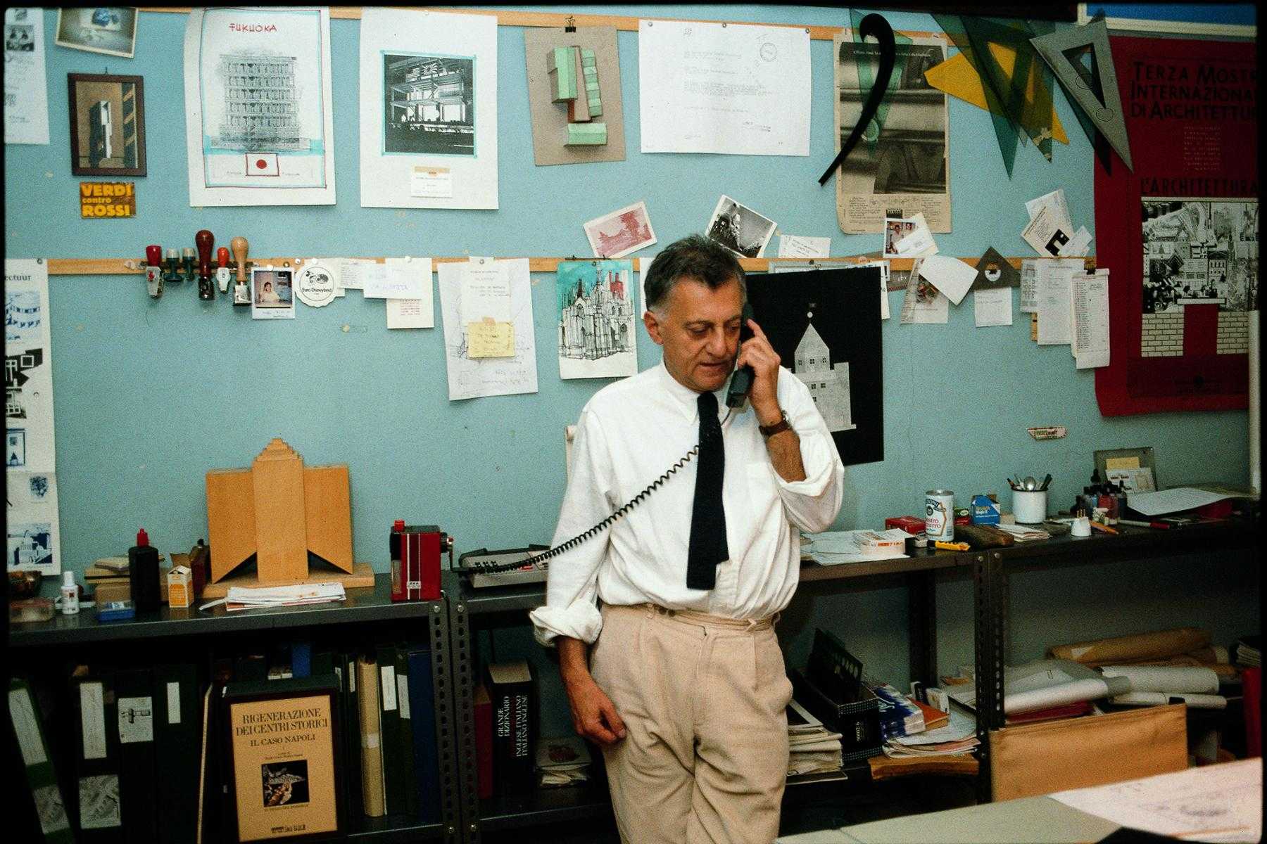 Prodotti di Aldo Rossi online | Acquista oggetti di design su PAMONO
