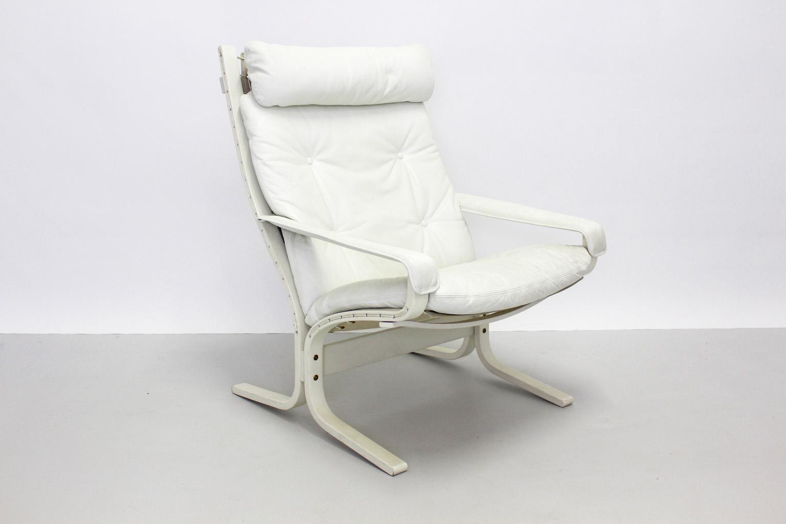 Ingmar Relling Online Shop | Buy Furniture/Lighting/Design at PAMONO