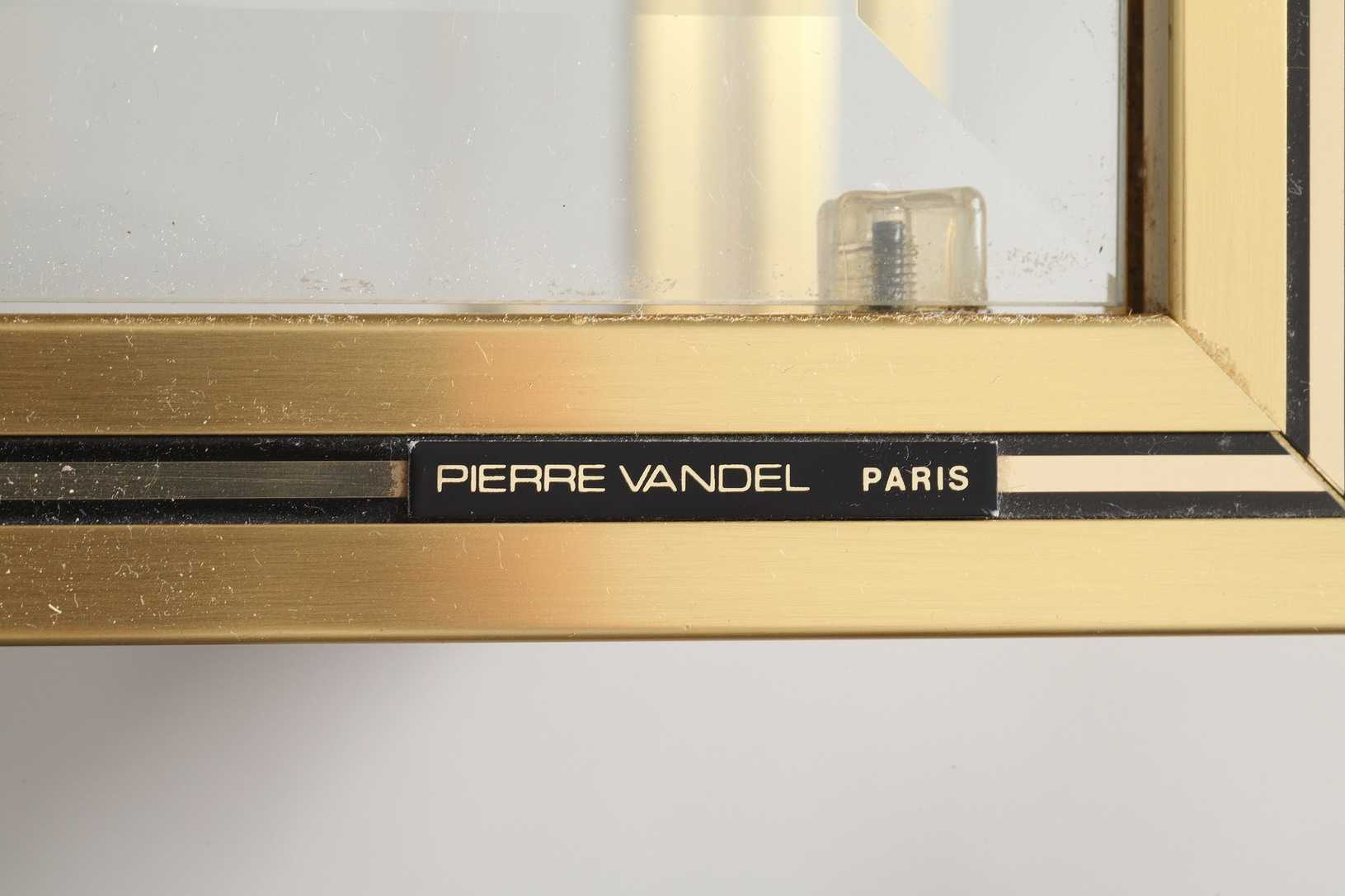 Pierre Vandel Boutique en ligne | Achetez les Meubles/Luminaires/Design ...