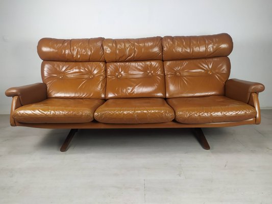 Scandi leather sofa store