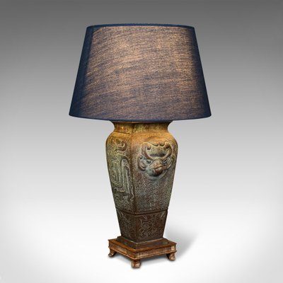 oriental table lamp