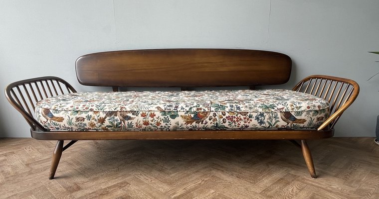 Ercol Vintage Day Bed By Lucian Ercolani For At Pamono