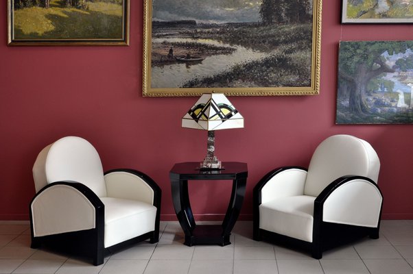 Club chairs for living room store
