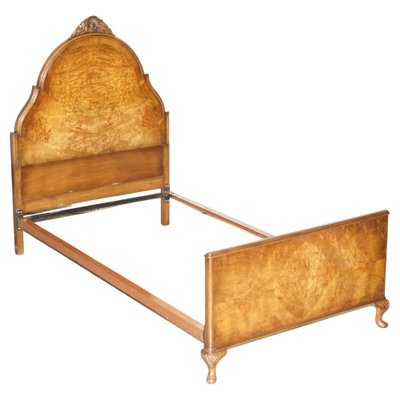 Queen bed frame vintage store
