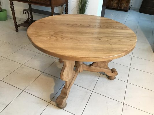Farm round table store