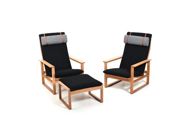 BM 2254 Sled Chairs and Stool by Borge Mogensen for Fredericia 1960s Set of 3 for sale at Pamono