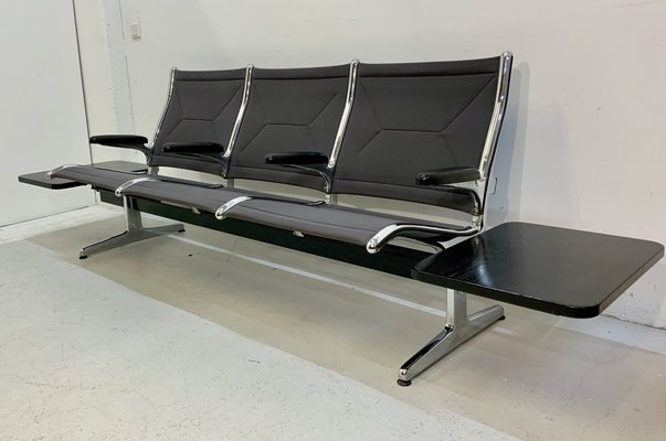 Tandem Sling Airport Sitzbank mit Tisch von Charles Ray Eames fur Herman Miller 1960er USA