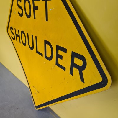 Soft Shoulder Sign