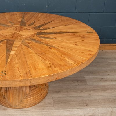 Expanding Round Table Gif