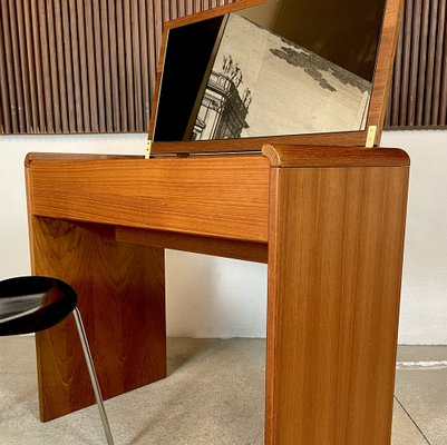 Danish dressing table store