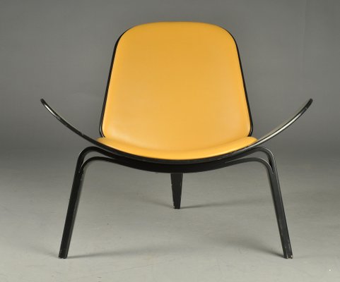 Danish CH 07 Shell Armchair by Hans J Wegner for Carl Hansen Danish CH 07 Shell Armchair by Hans J Wegner for Carl Hansen