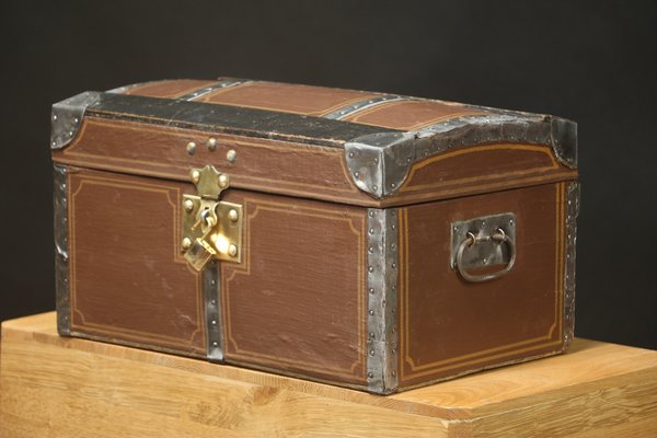 Wood Doll Trunk