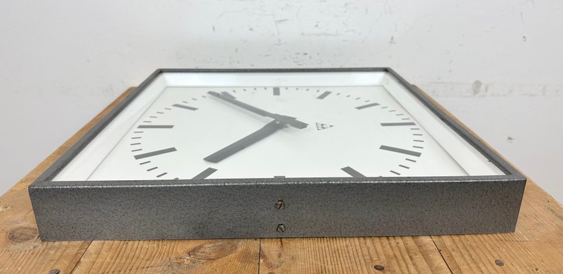 1970s Clock