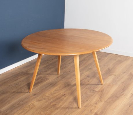 Round Table Windsor | Cabinets Matttroy