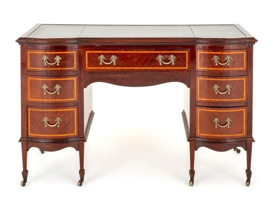Regency Writing Desk in Mahogany 1880s