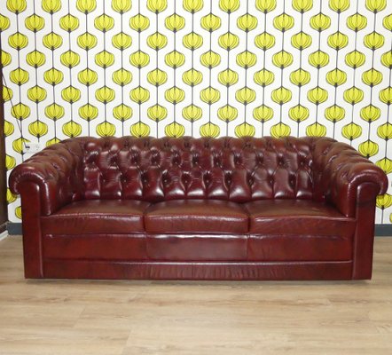 Chesterfield 3 Sitzer Sofa aus Oxblood Skai 1970er