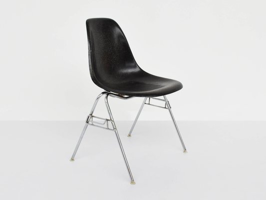 Eames stacking chair store