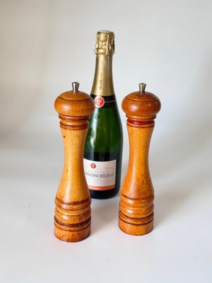 Mid Century Modern Salt and Pepper Shaker Set of 2