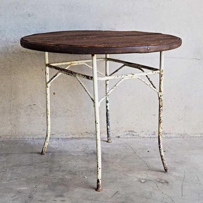 Vintage round metal patio table store