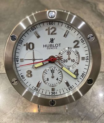 Wanduhr von Hublot