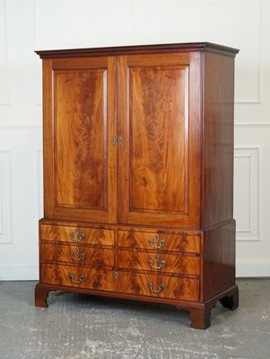English Georgian Flamed Hardwood Linen Press Wardrobe 1800s