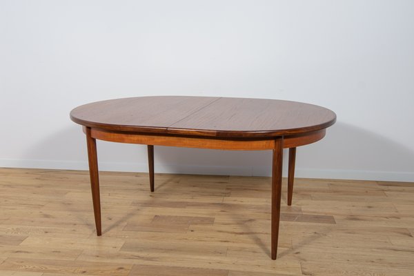 Mid Century Oval Dining Table in Teak from G Plan 1960s for sale at Pamono