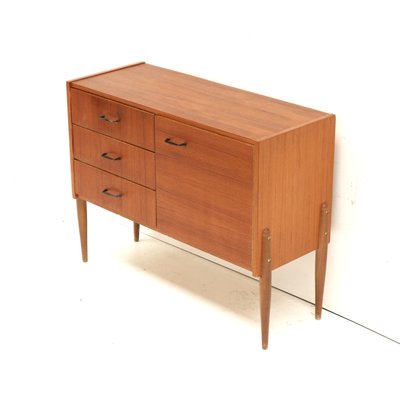 Vintage sideboard cabinet store