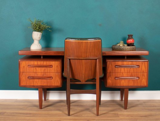 G plan floating desk store