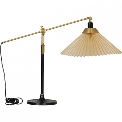 Telescope table lamp store