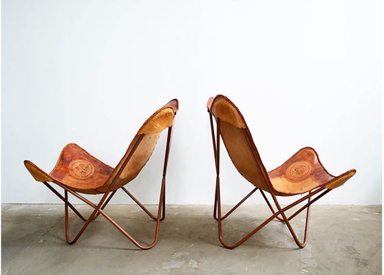Vintage Leather Butterfly Chairs Set of 2 for sale at Pamono