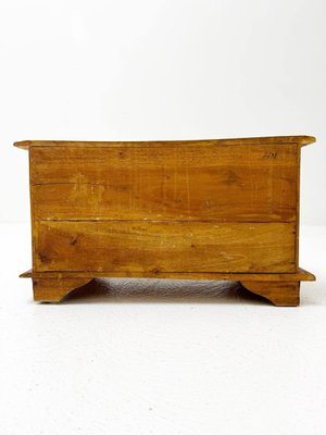Mahogany dresser for sale store