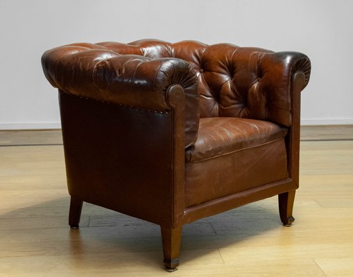 Vintage chesterfield armchair store