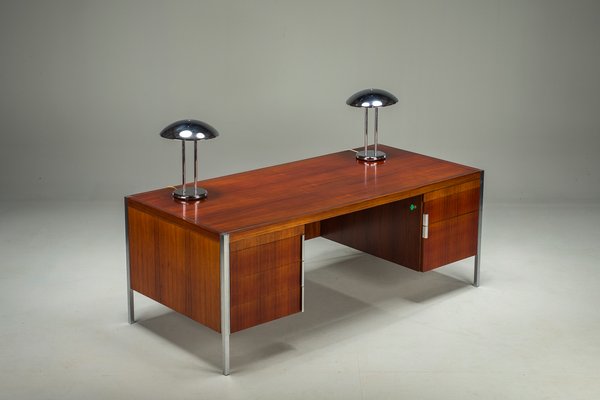 Knoll office furniture store