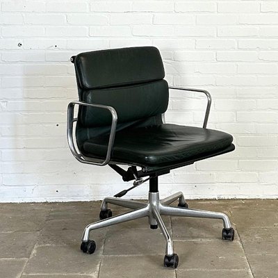 EA 217 Office Chair by Charles Ray Eames for Vitra