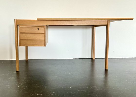 Lovig desk store