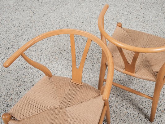Mid Century Wishbone Stuhle von Hans Wegner fur Carl Hansen Son 2er Set bei Pamono kaufen