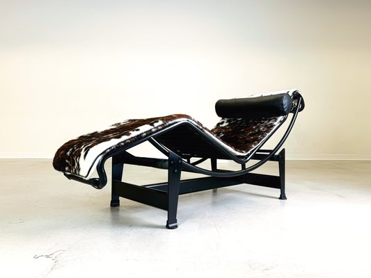 Vintage Lc4 Lounge Chair by Le Corbusier for Cassina
