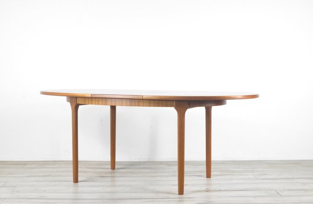 oblong extending dining table