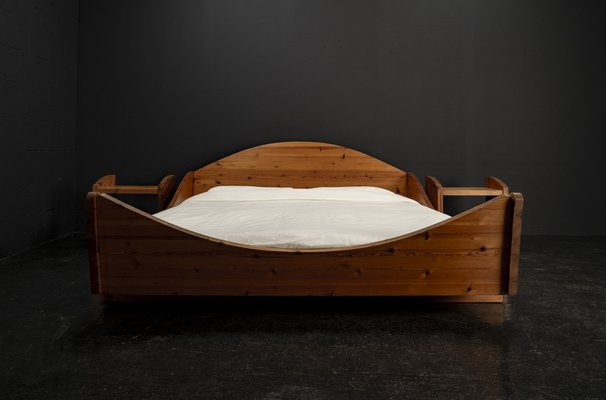 double bed with bedside tables