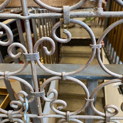 wrought iron leaf pattern