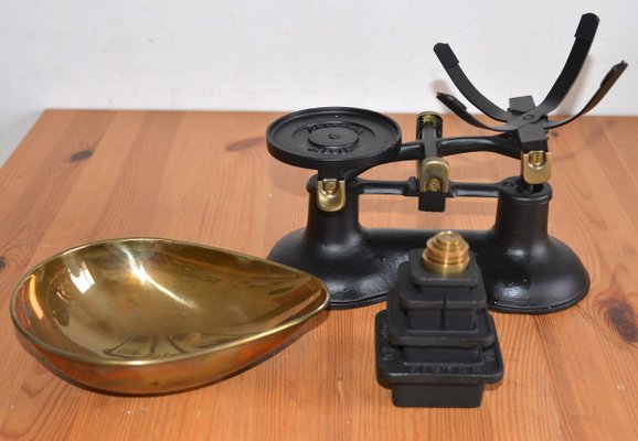 Antique Victor Platform Scales Antique Victor Platform Scale With