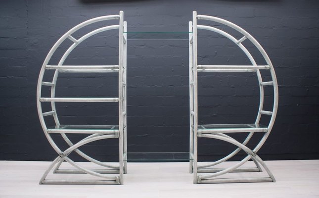 Round rattan shelf store