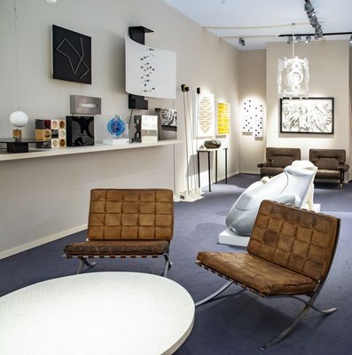 Mies van der rohe sofa store
