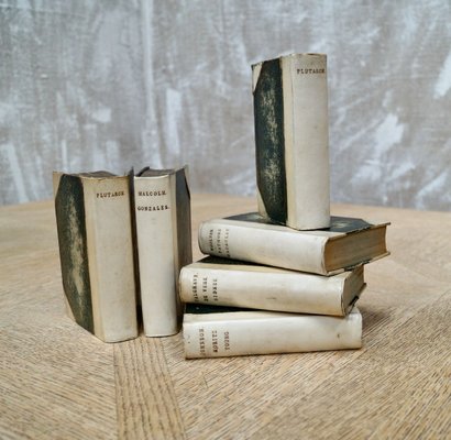 Pretty Vintage Books