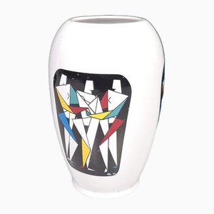 Shop Unique Vases | Online at Pamono