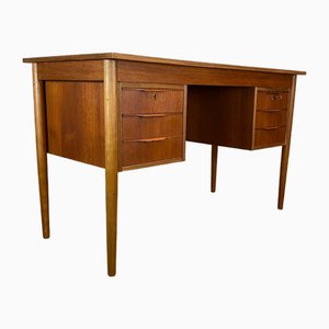 Vintage Desks Online Shop | Shop Vintage Desks & Tables at PAMONO