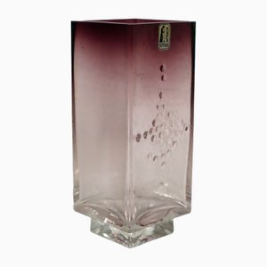 Shop Unique Vases | Online at Pamono