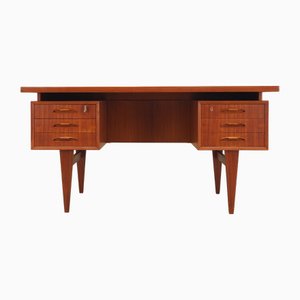 Shop Unique Desks | Online at Pamono